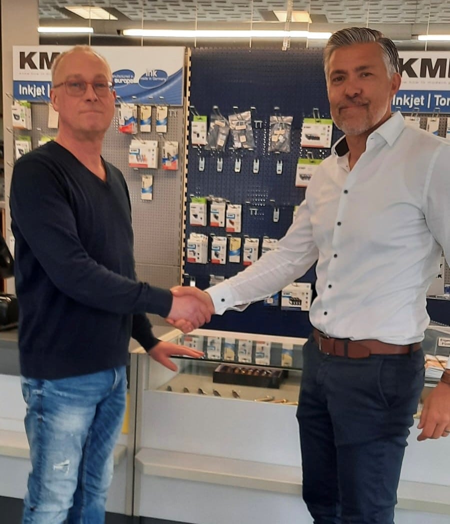 Docunova in Rosbach bei Frankfurt, Effizientes Büro ...